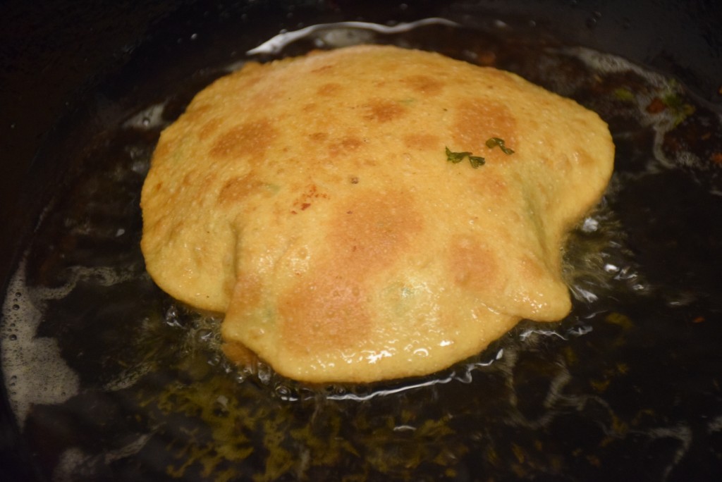 Khasta Paneer Poori – CARENSHARE